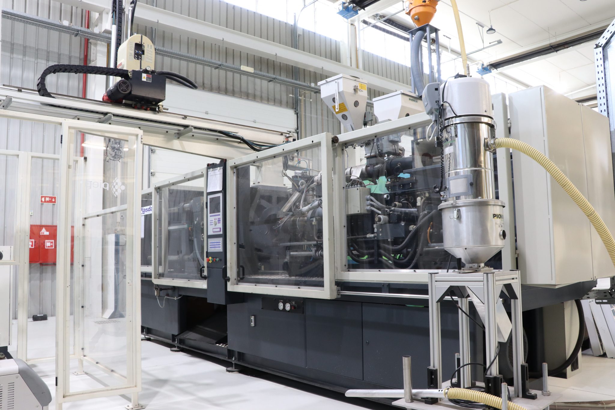 Reciclagem de materiais compósitos de fibra longa por técnica de IMC-Injection Moulding ...